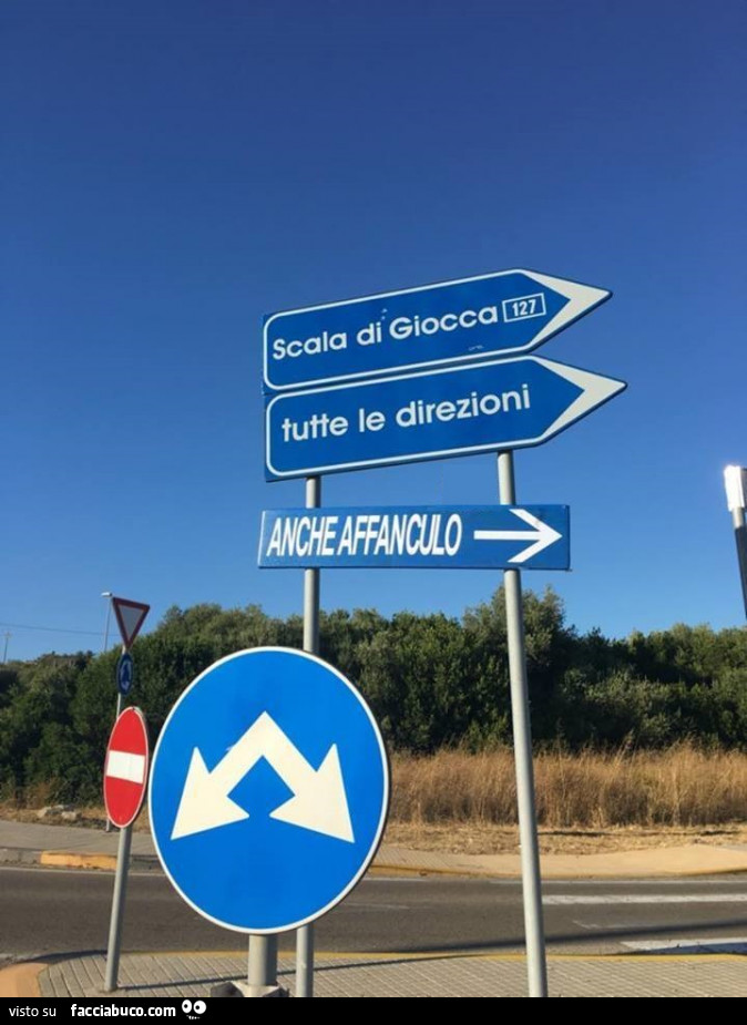 Scala di Giocca. Tutte le direzioni. Anche affanculo - Facciabuco.com